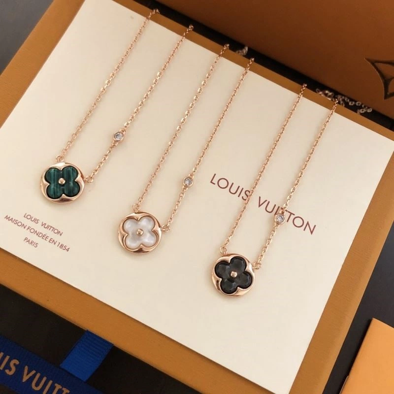 Bargain Louis Vuitton Necklaces