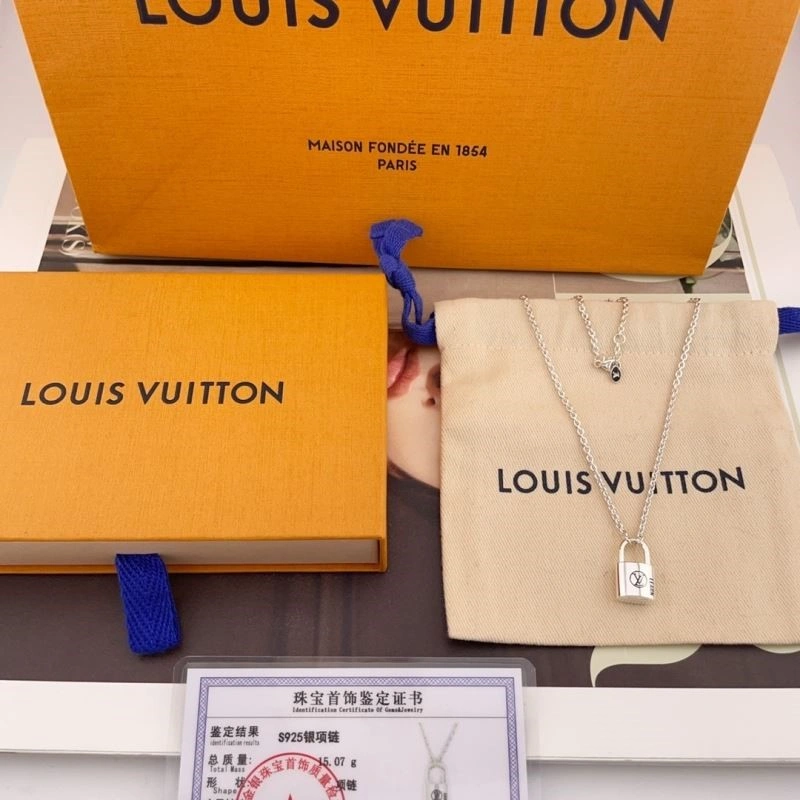 Louis Vuitton Necklaces