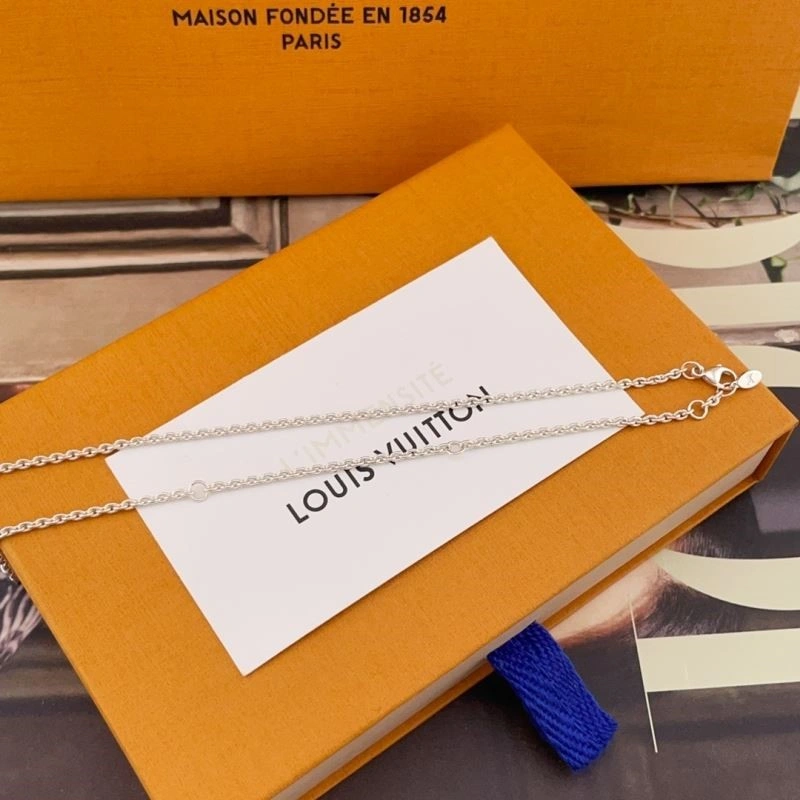 Indistinguishable Louis Vuitton Necklaces