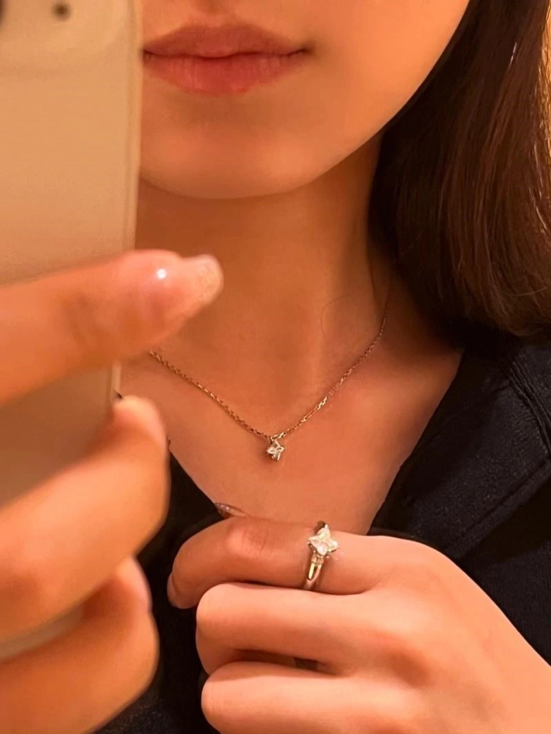 Budget-friendly Louis Vuitton Necklaces