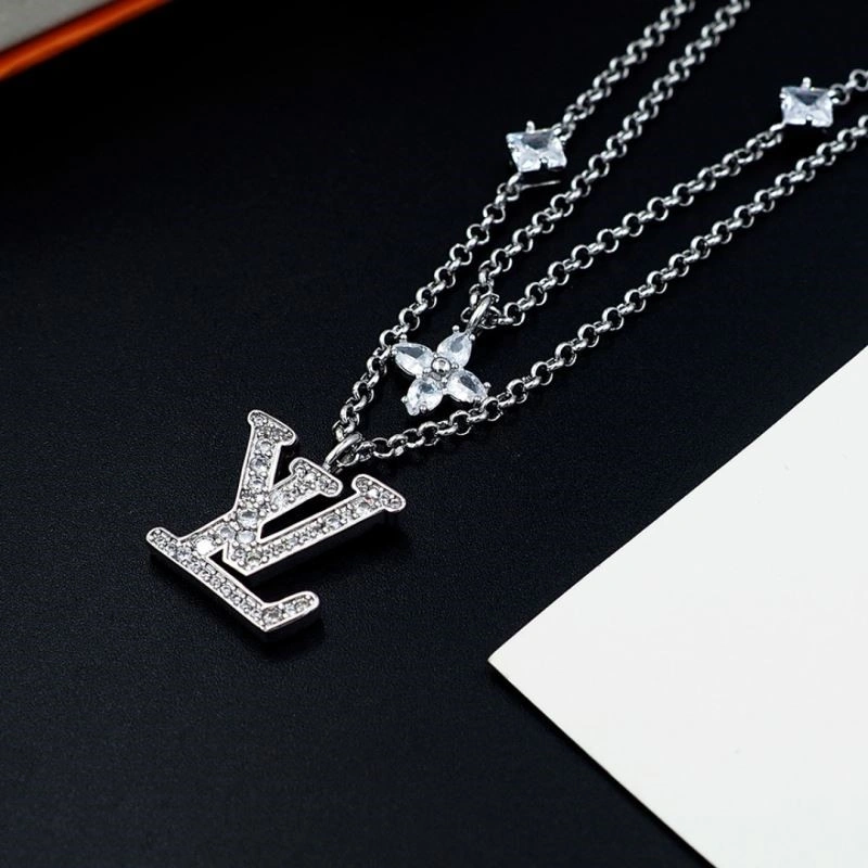 Cut-rate Louis Vuitton Necklaces
