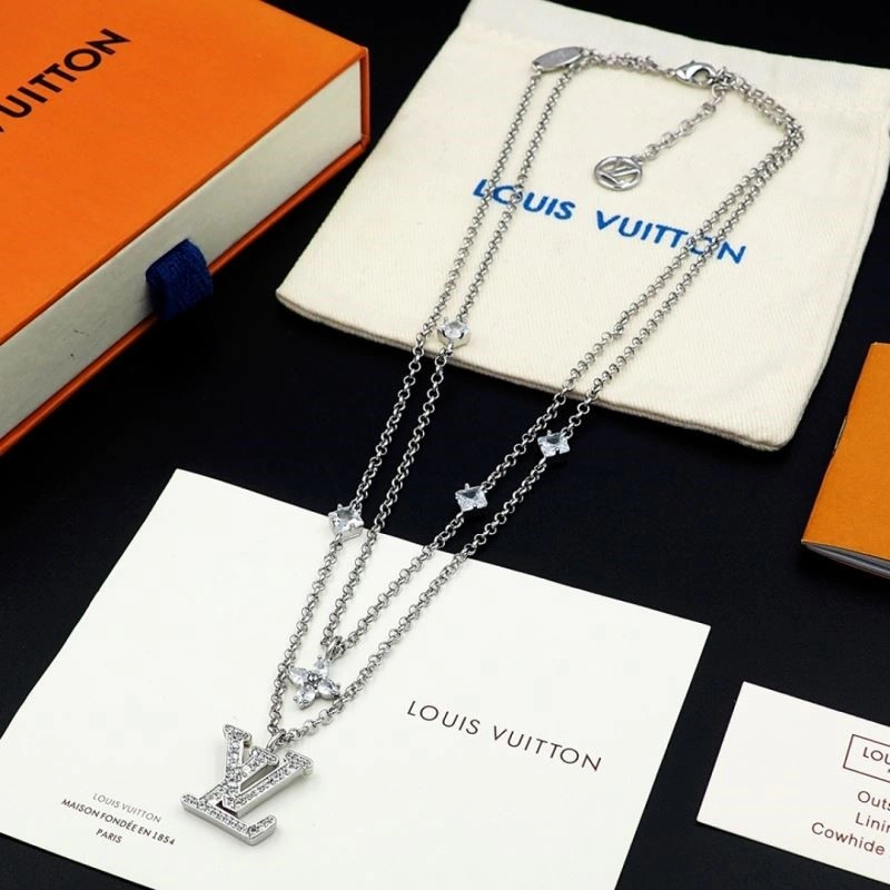 Cut-rate Louis Vuitton Necklaces
