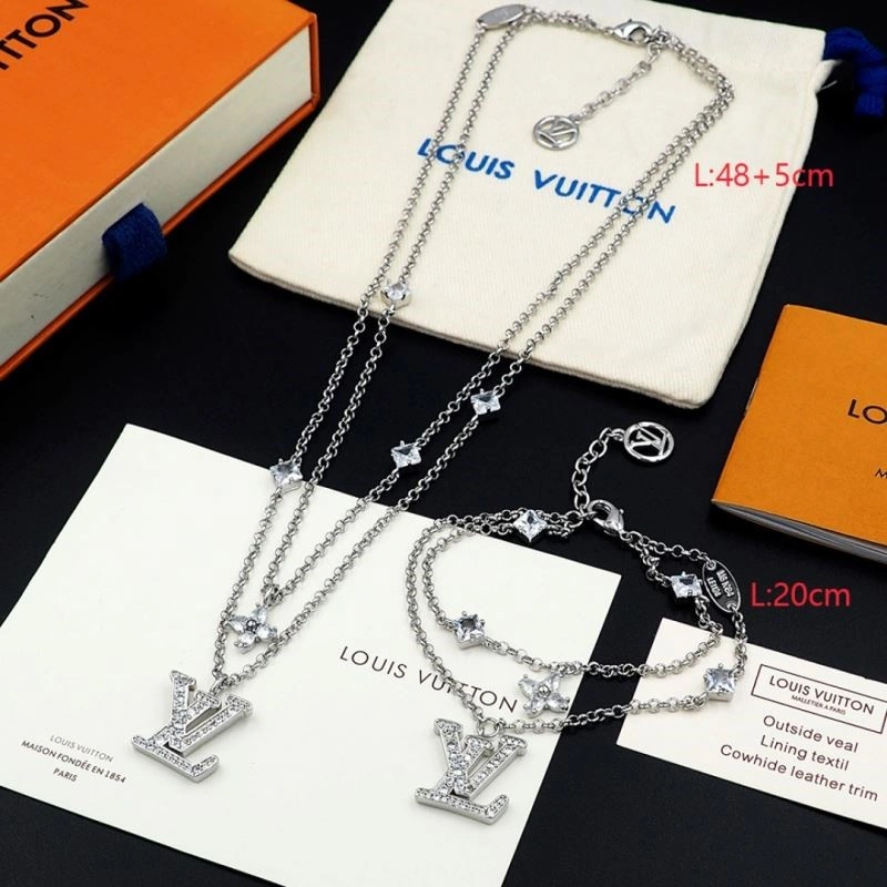 Cut-rate Louis Vuitton Necklaces