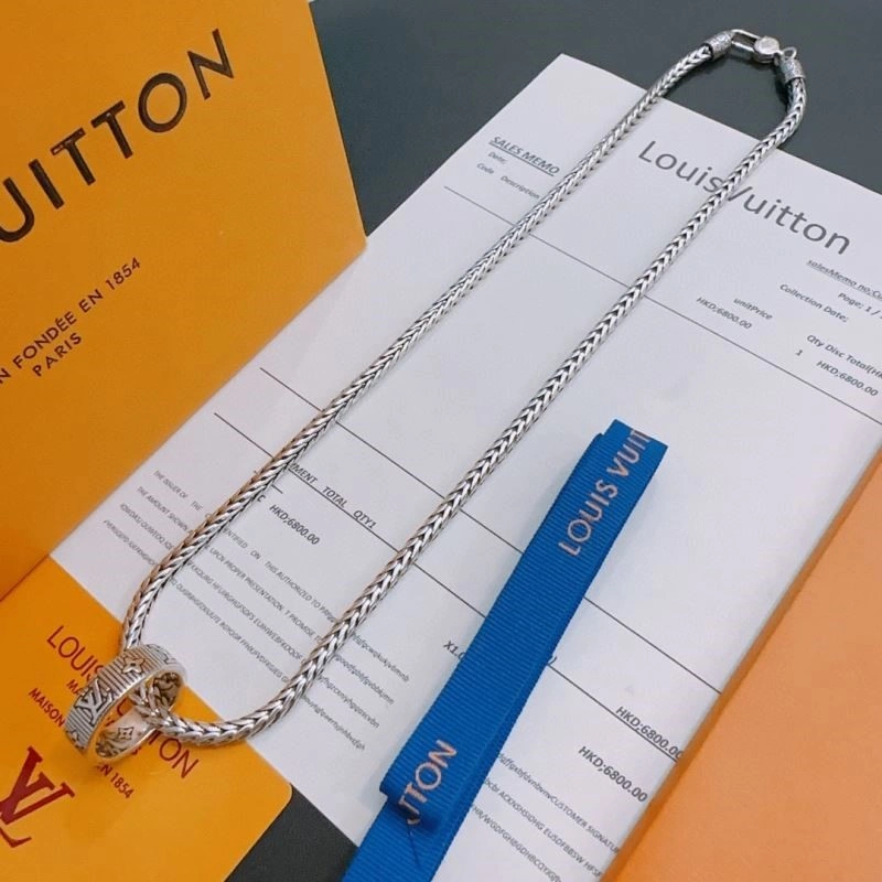 Low-cost Louis Vuitton Necklaces