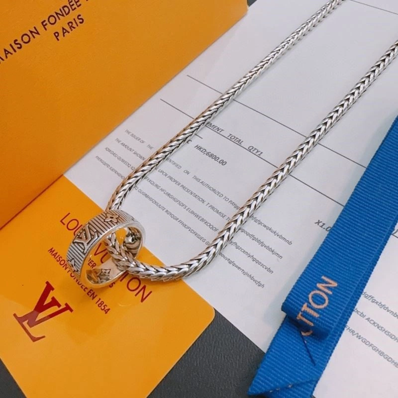 Low-cost Louis Vuitton Necklaces