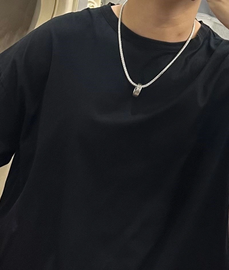 Low-cost Louis Vuitton Necklaces