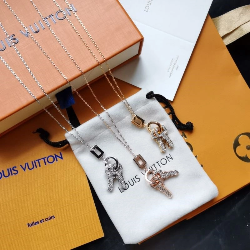 Accurate model Louis Vuitton Necklaces