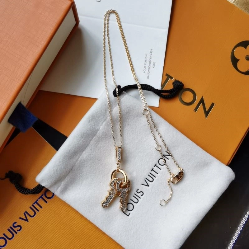 Accurate model Louis Vuitton Necklaces
