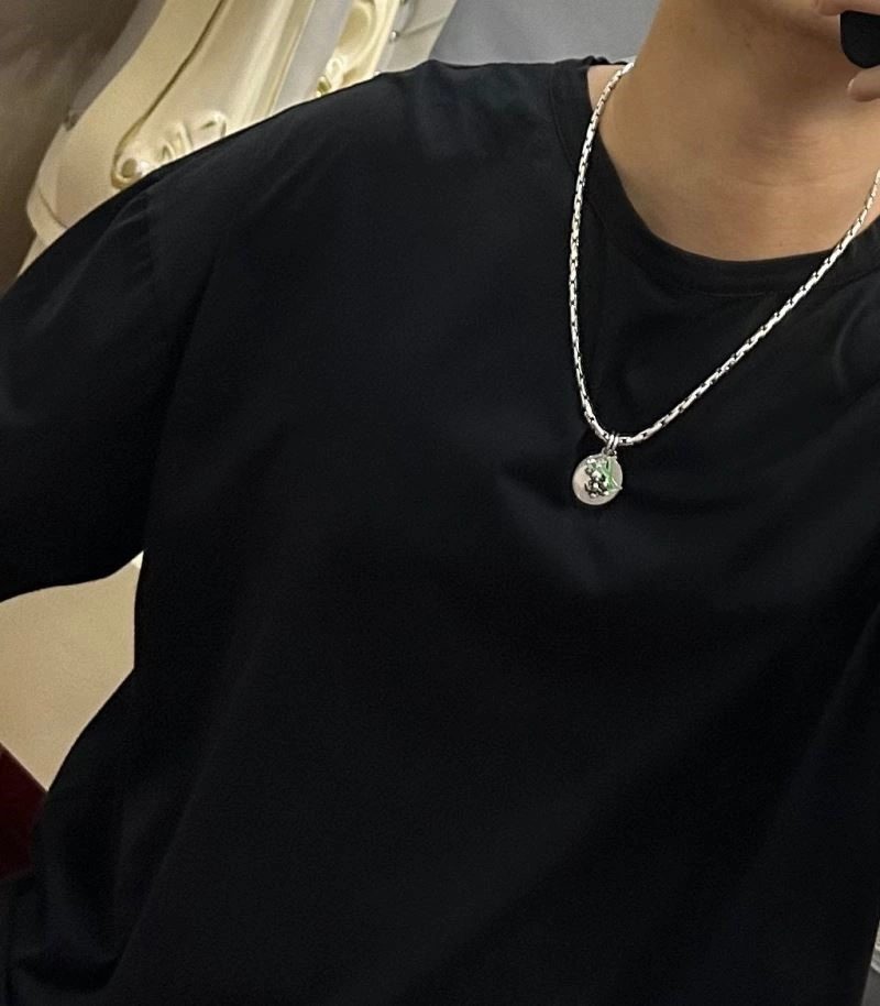 Legit Louis Vuitton Necklaces