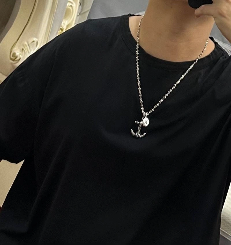 Factory-made Louis Vuitton Necklaces