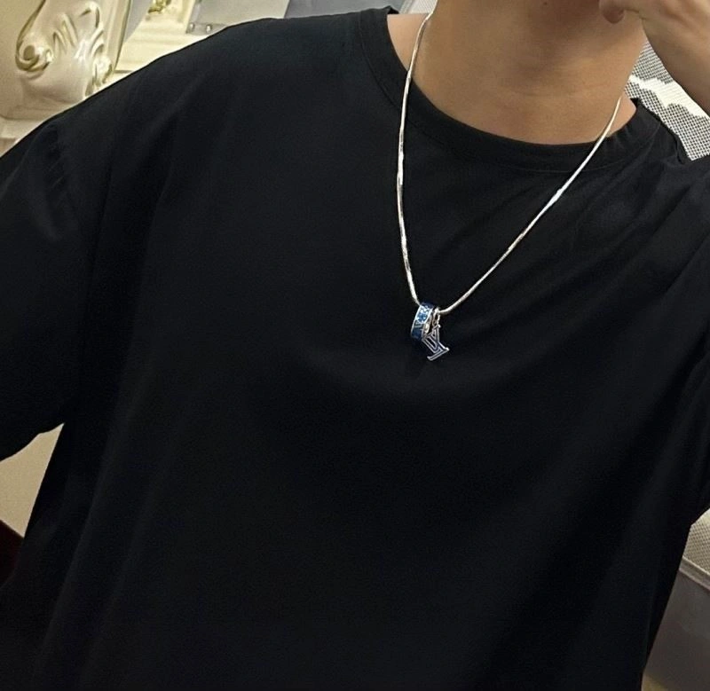 Affordable Louis Vuitton Necklaces
