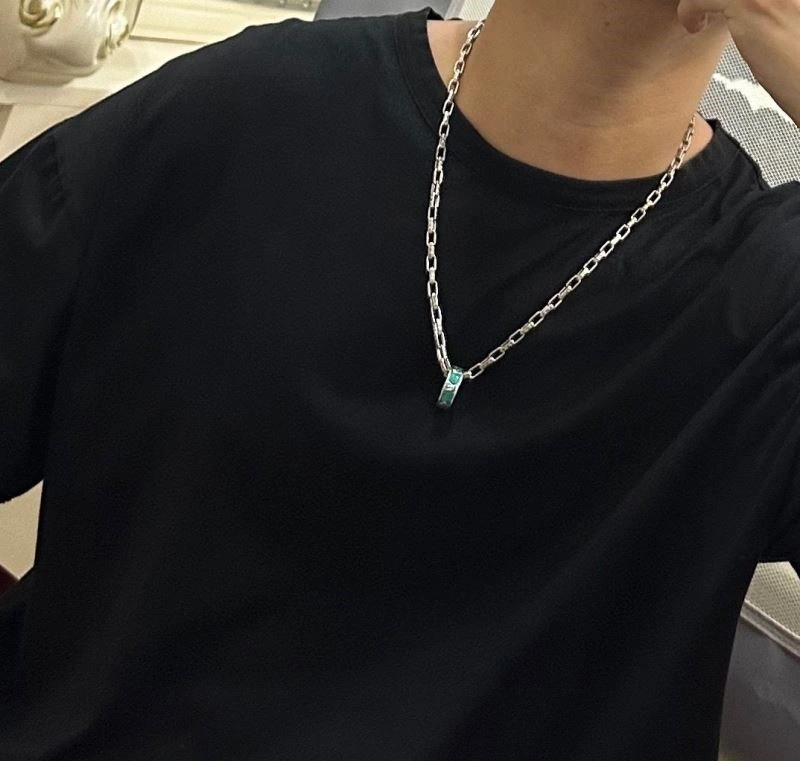 Affordable Louis Vuitton Necklaces