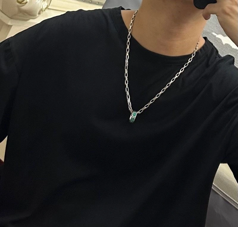 Affordable Louis Vuitton Necklaces