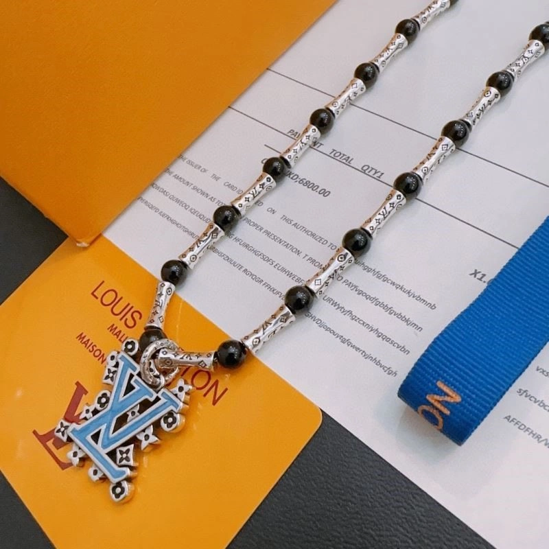 High accuracy Louis Vuitton Necklaces