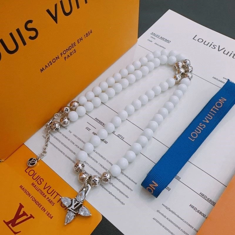 Accurate model Louis Vuitton Necklaces