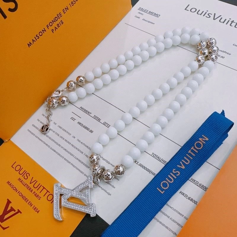 Top mirror Louis Vuitton Necklaces