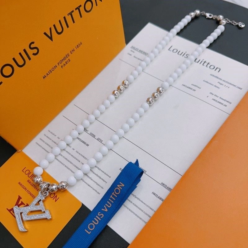 Top mirror Louis Vuitton Necklaces