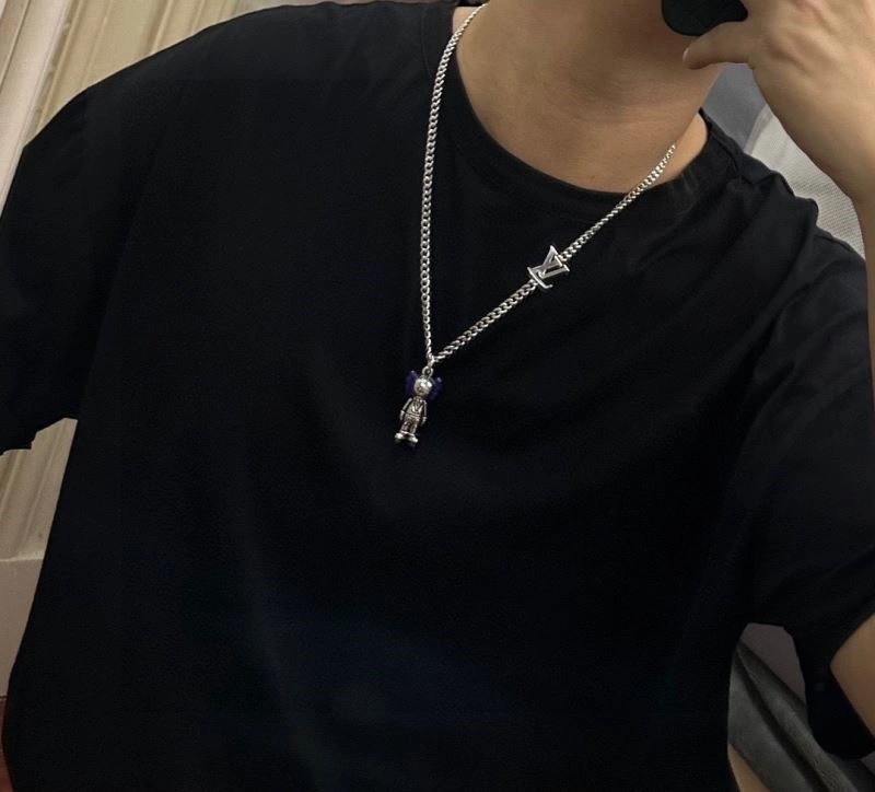 Real Louis Vuitton Necklaces