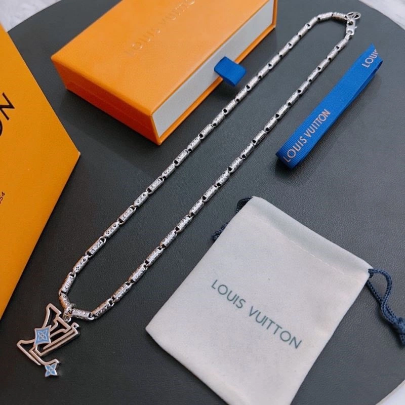 Low-cost Louis Vuitton Necklaces