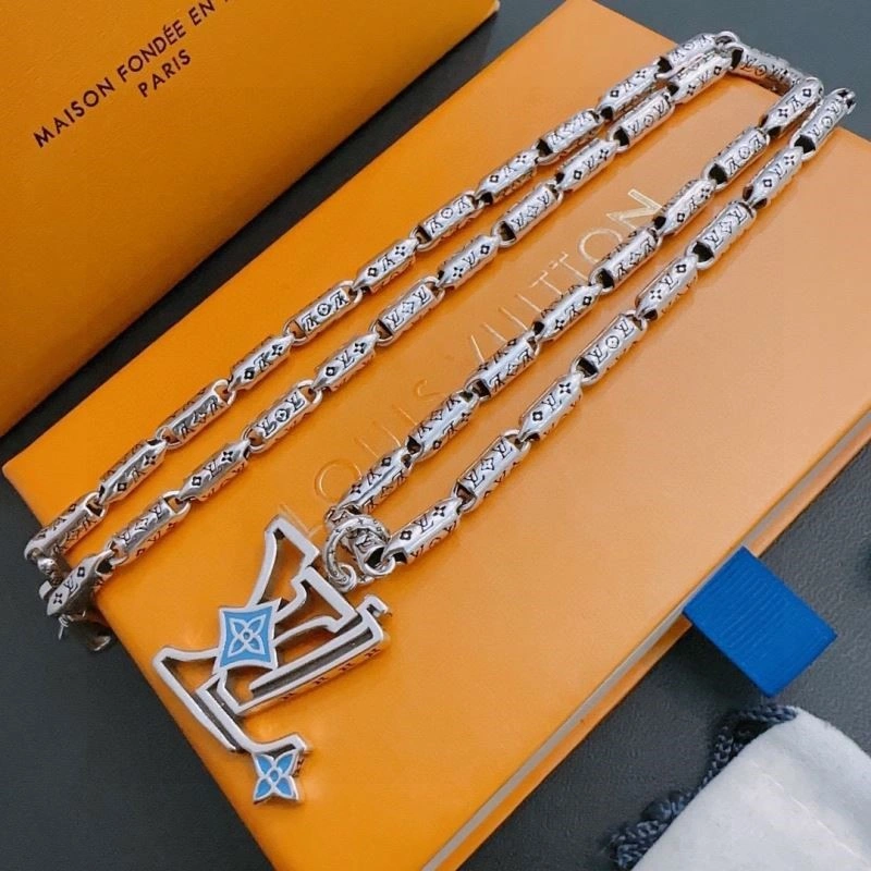 Low-cost Louis Vuitton Necklaces