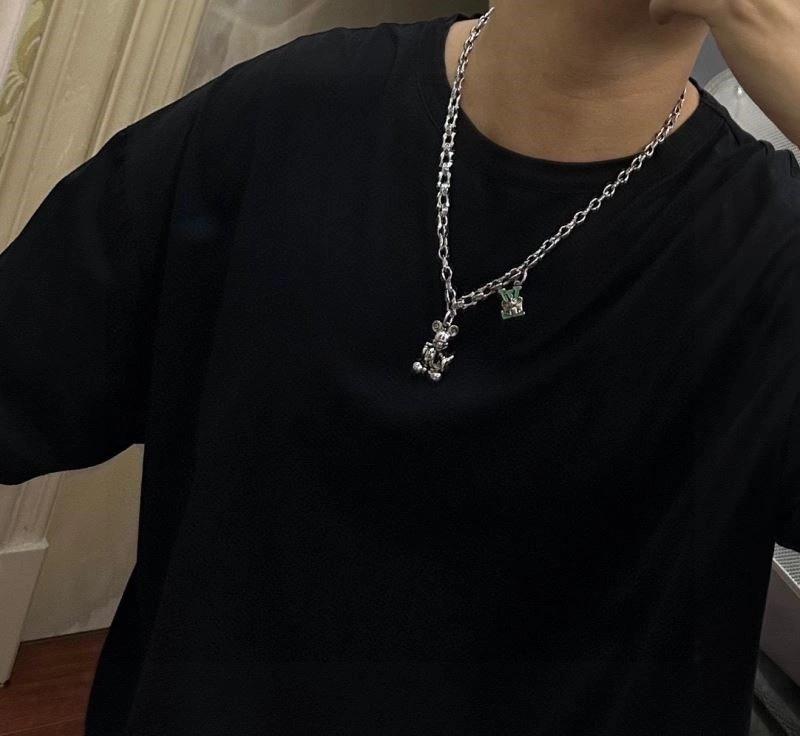 Factory-made Louis Vuitton Necklaces