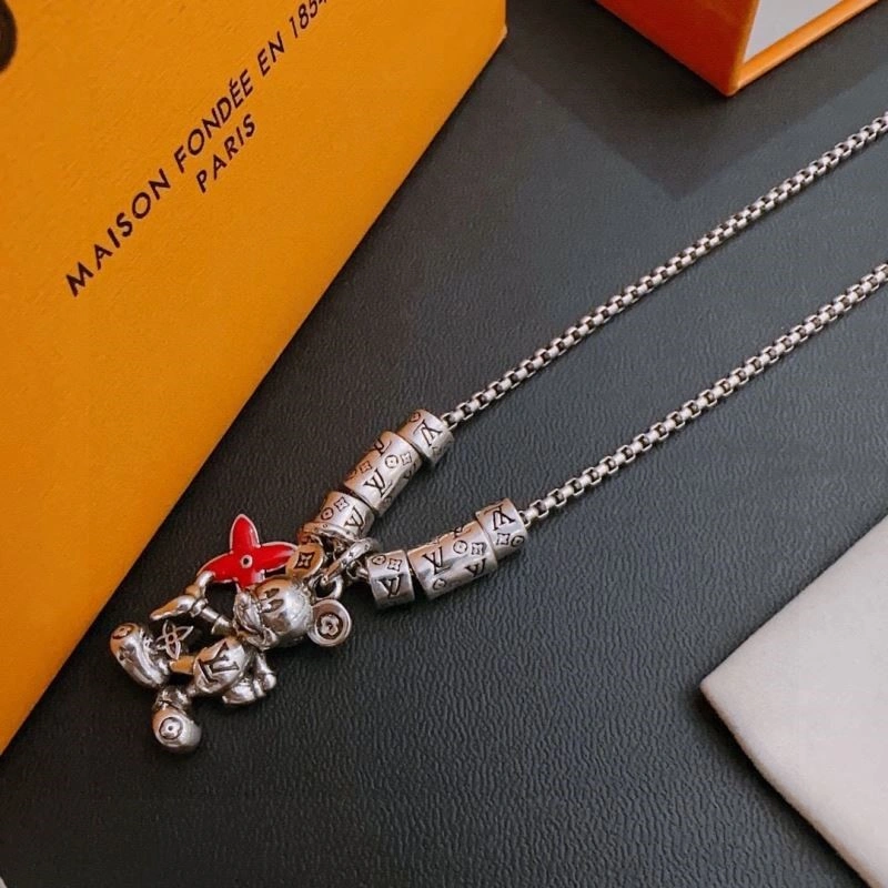 Bargain Louis Vuitton Necklaces