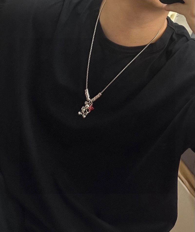 Bargain Louis Vuitton Necklaces