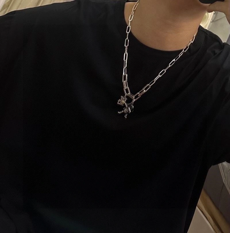 High accuracy Louis Vuitton Necklaces