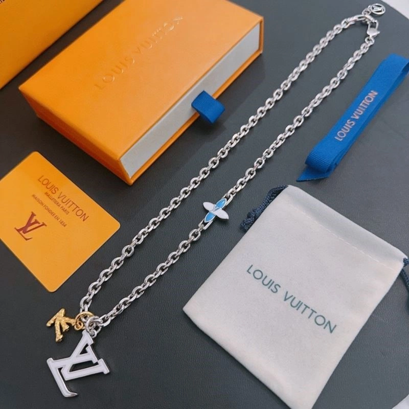 Inexpensive Louis Vuitton Necklaces