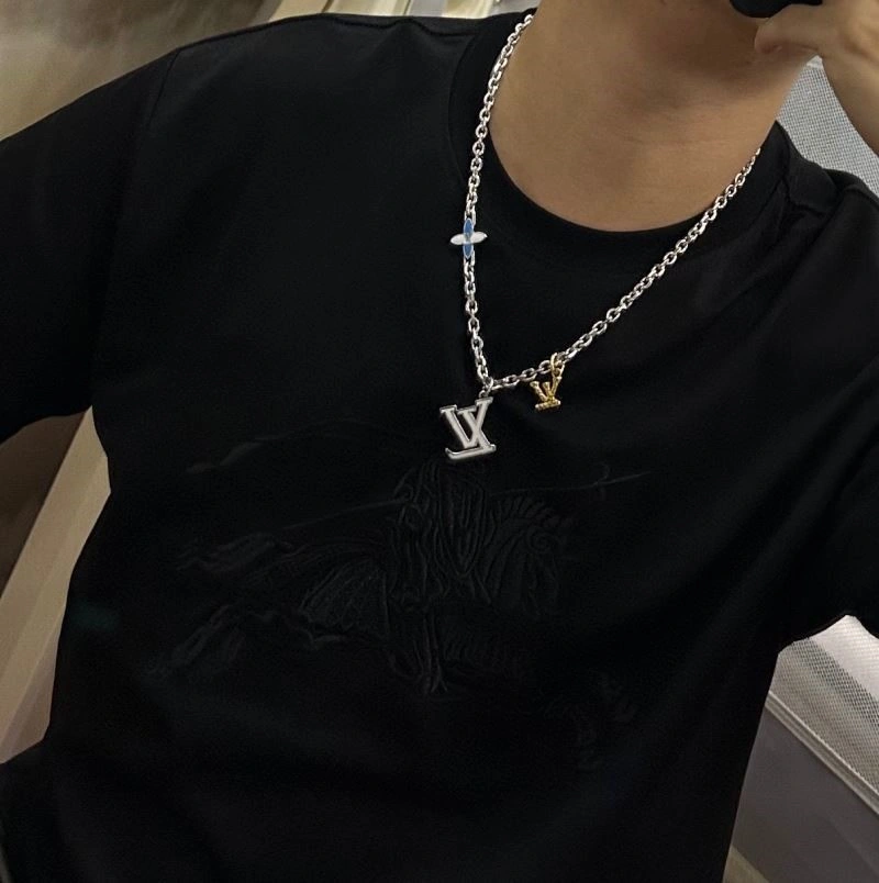 Inexpensive Louis Vuitton Necklaces