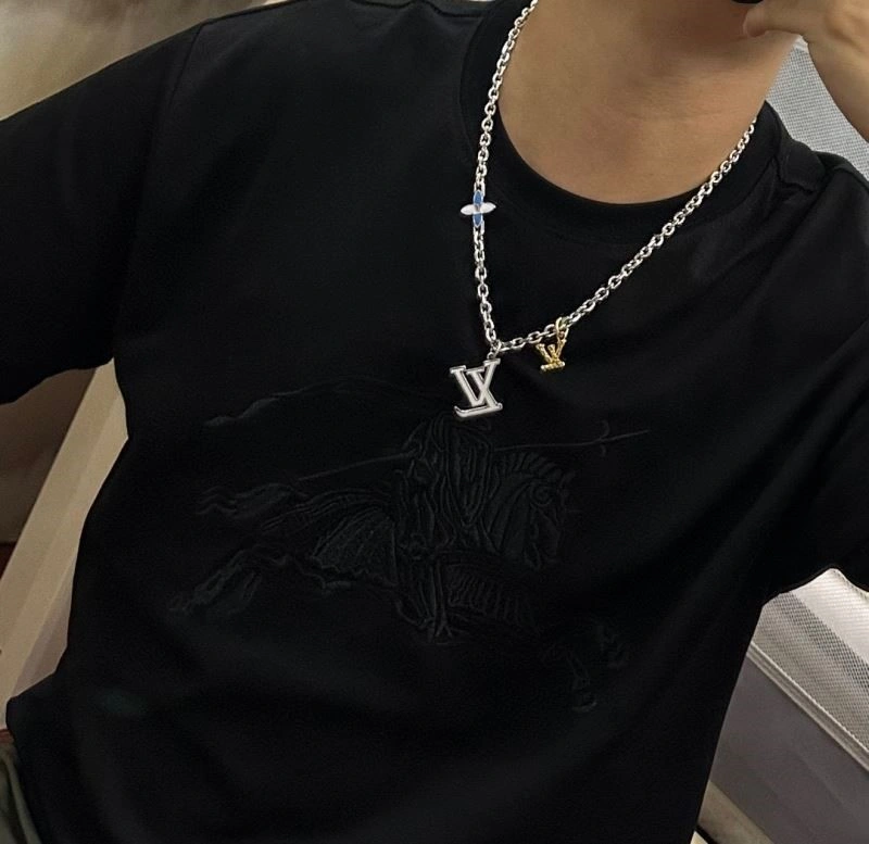 Inexpensive Louis Vuitton Necklaces