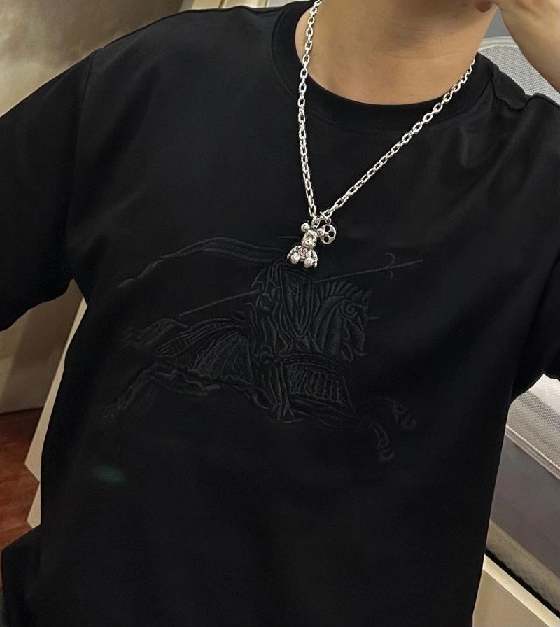 Value-priced Louis Vuitton Necklaces