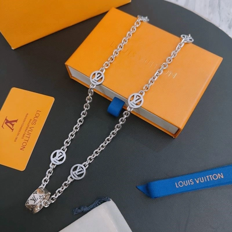 Low-cost Louis Vuitton Necklaces