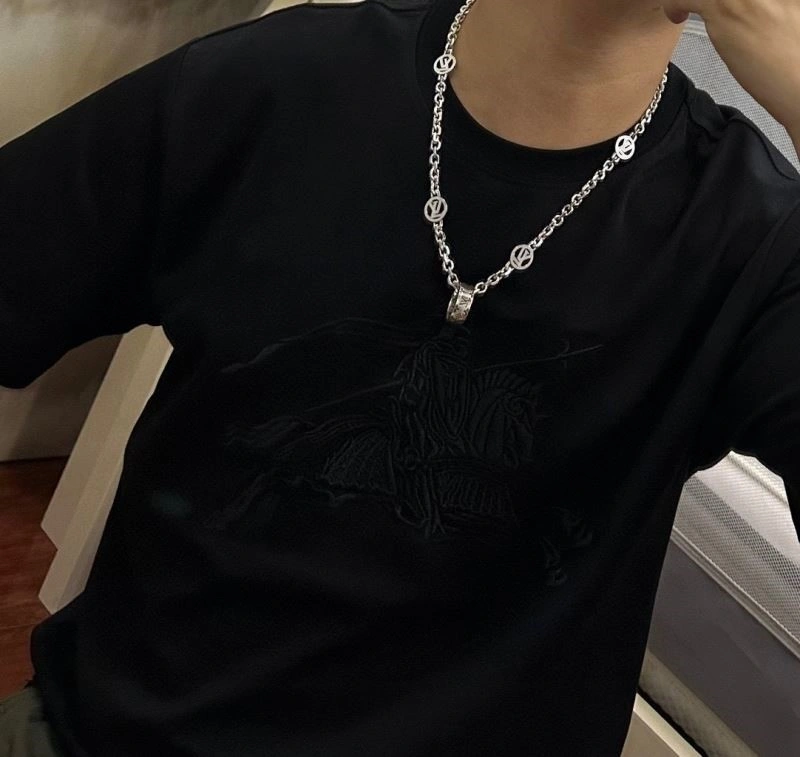 Low-cost Louis Vuitton Necklaces