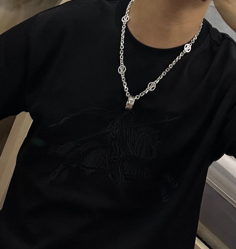 Low-cost Louis Vuitton Necklaces