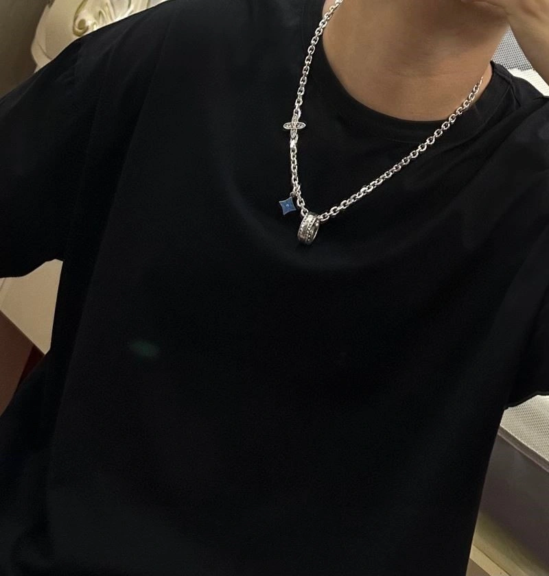 Brand-authenticated Louis Vuitton Necklaces