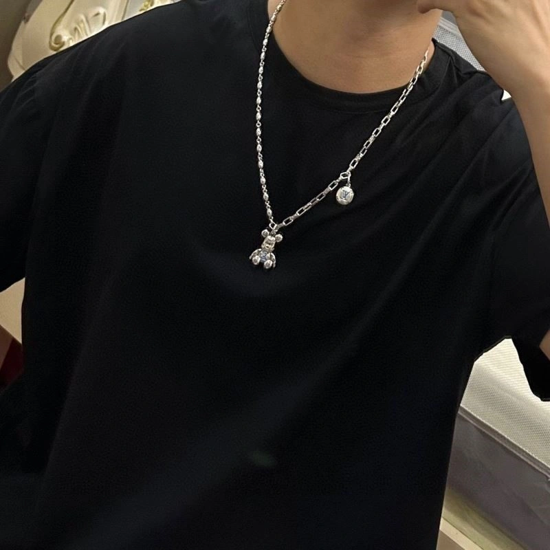 High accuracy Louis Vuitton Necklaces