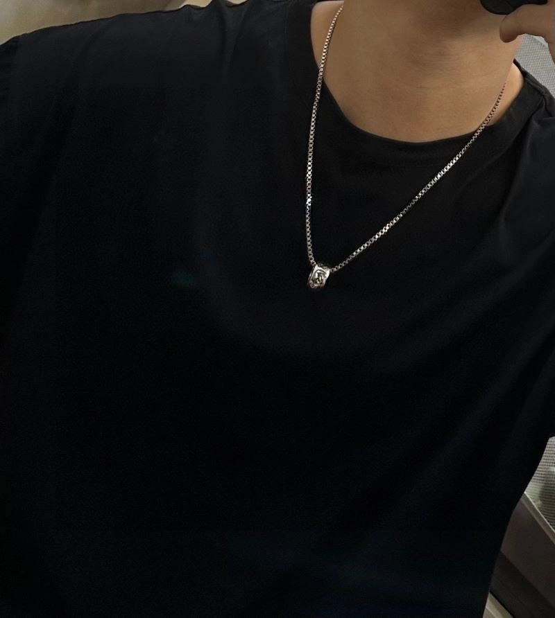 Genuine Louis Vuitton Necklaces