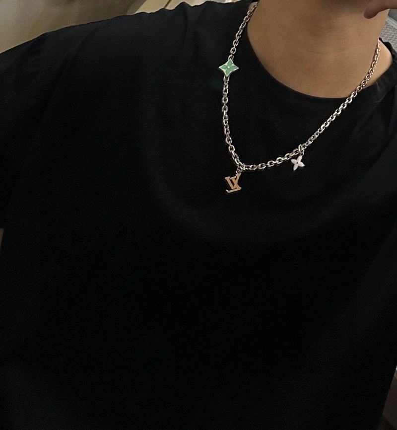 Factory-made Louis Vuitton Necklaces