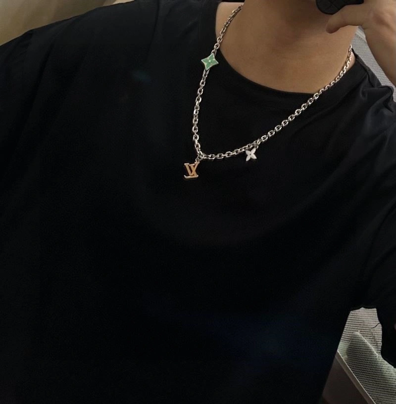 Factory-made Louis Vuitton Necklaces