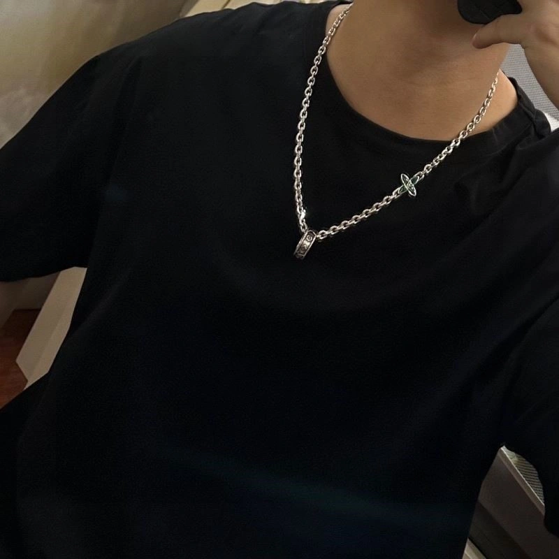 Indistinguishable Louis Vuitton Necklaces