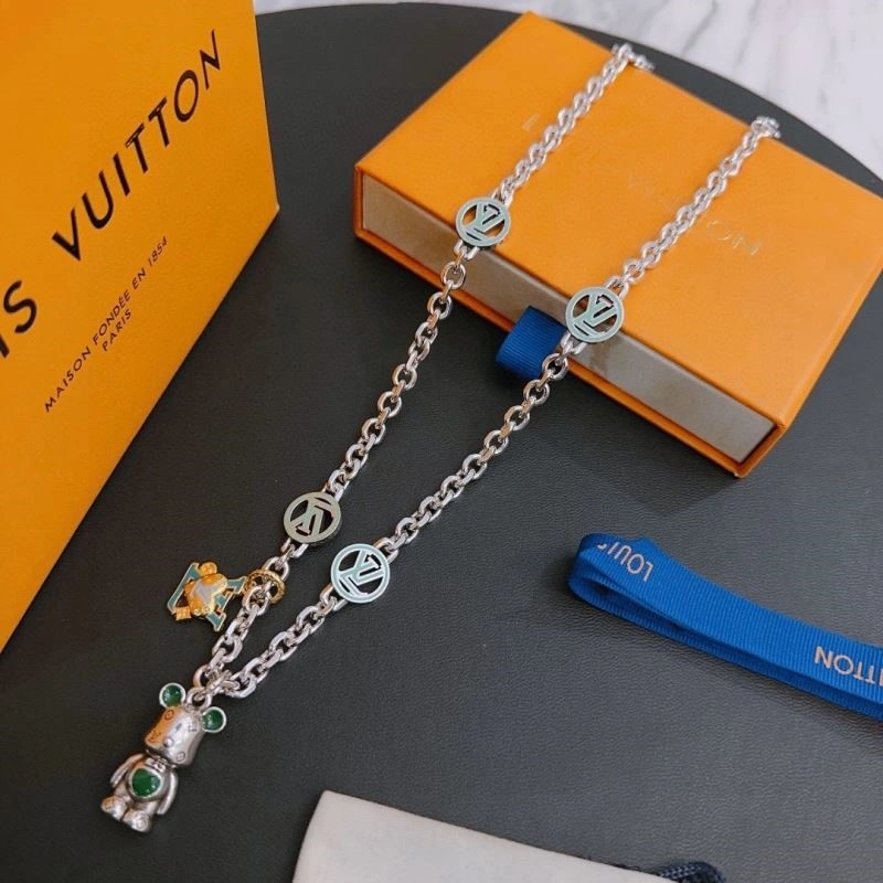 Brand-authenticated Louis Vuitton Necklaces