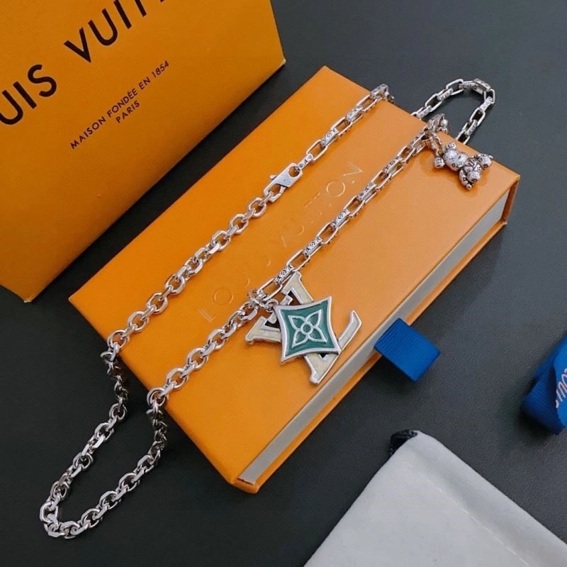 Mirror quality Louis Vuitton Necklaces