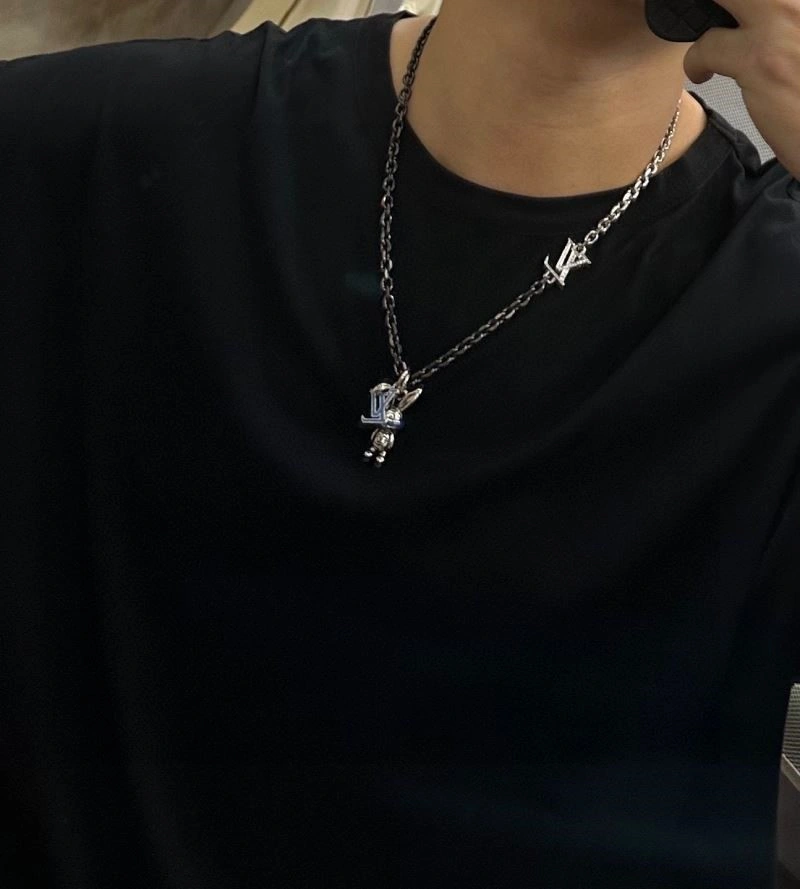 Exact replica Louis Vuitton Necklaces