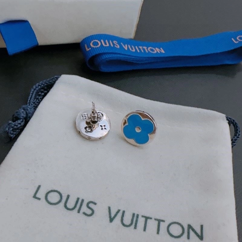 Factory-made Louis Vuitton Necklaces