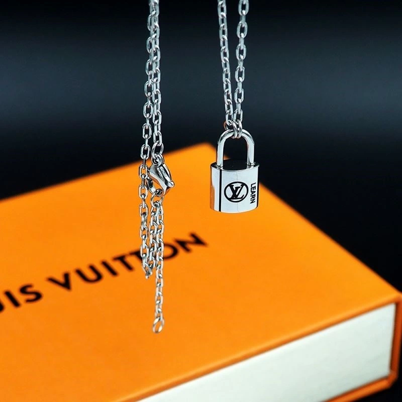 High fidelity Louis Vuitton Necklaces