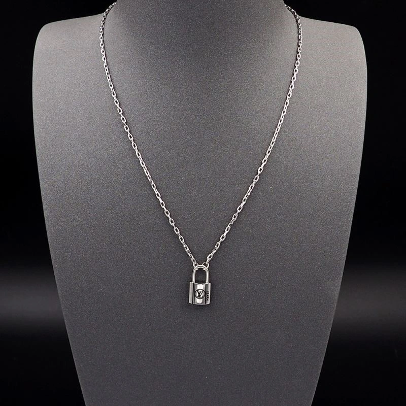 High fidelity Louis Vuitton Necklaces