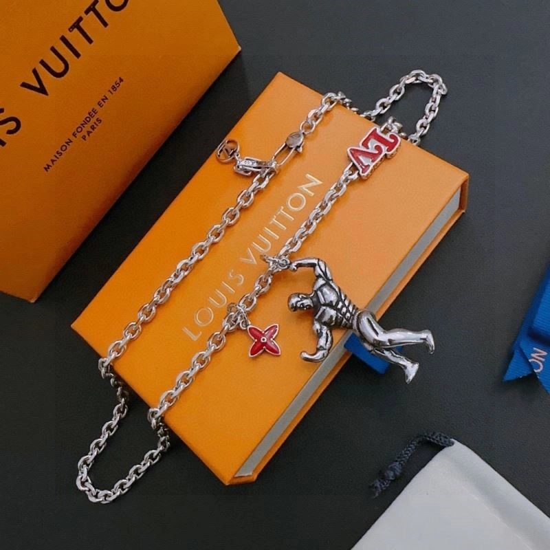 Accurate model Louis Vuitton Necklaces
