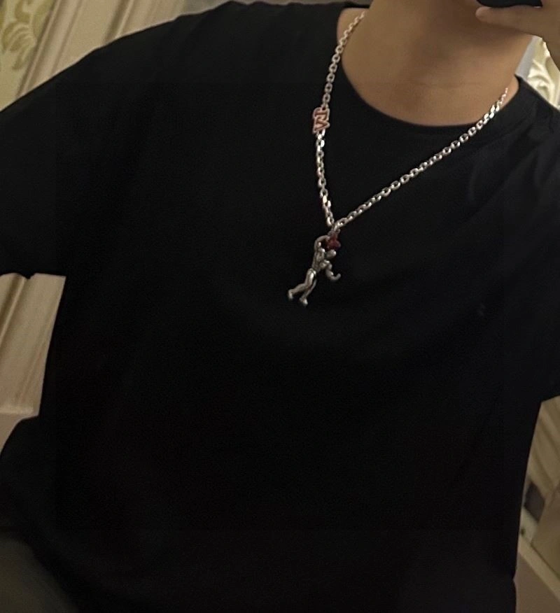Accurate model Louis Vuitton Necklaces