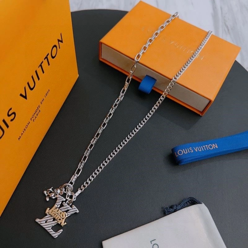 High accuracy Louis Vuitton Necklaces